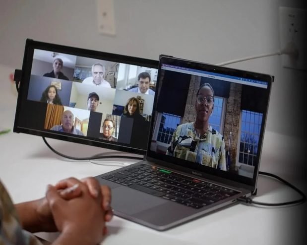 How to Choose a Suitable Second Monitor for a Teacher - Xivents