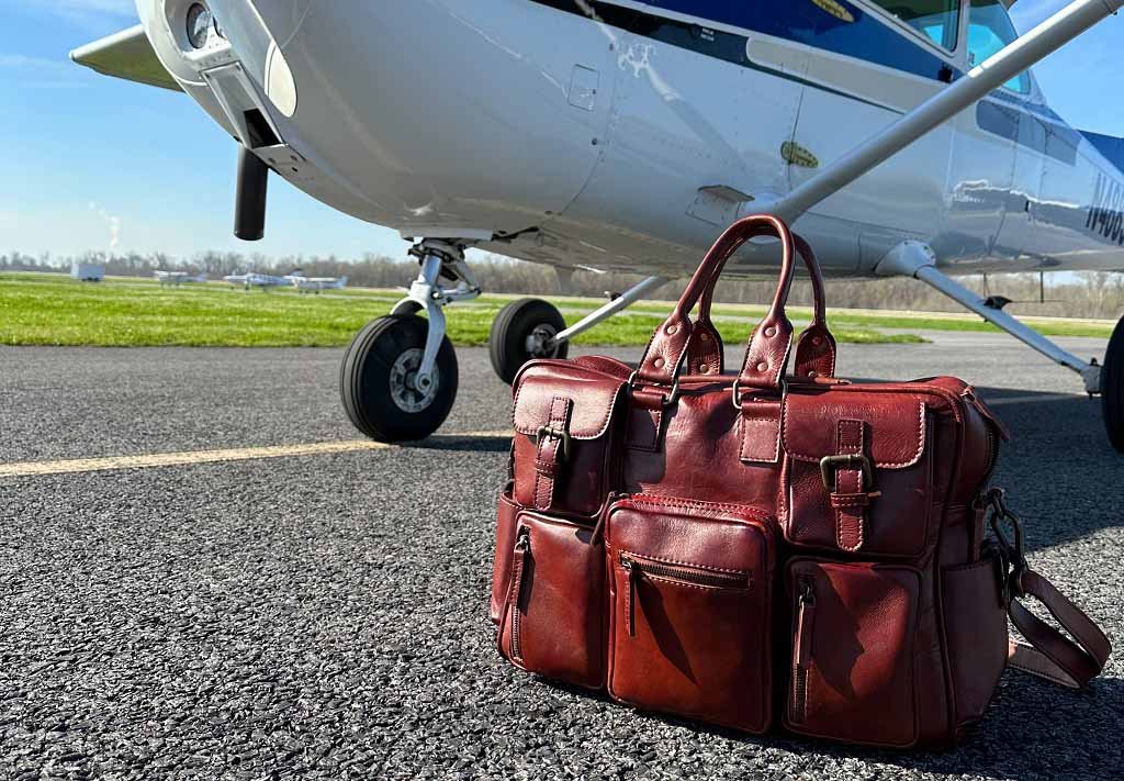 5 Essential Items to Pack in Your Leather Pilot Flight Bag for Stress ...